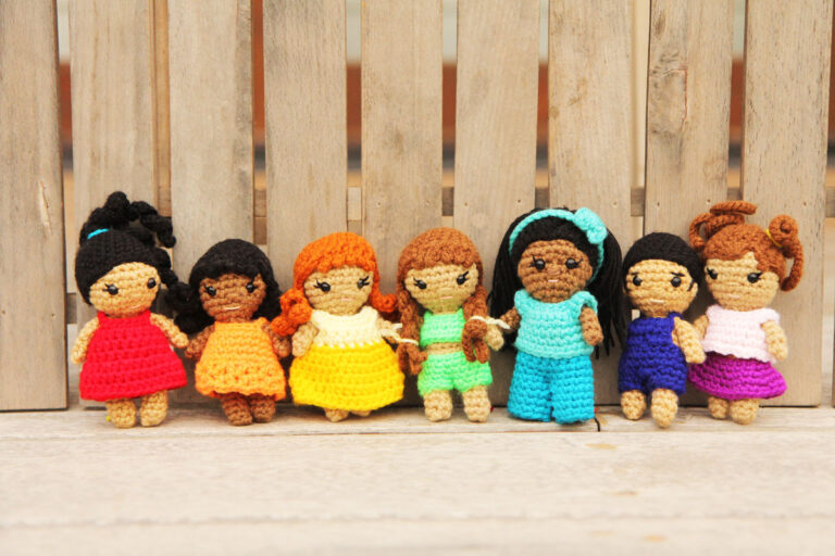 7+ Small Crochet Dolls with Clothes (Free Patterns!)